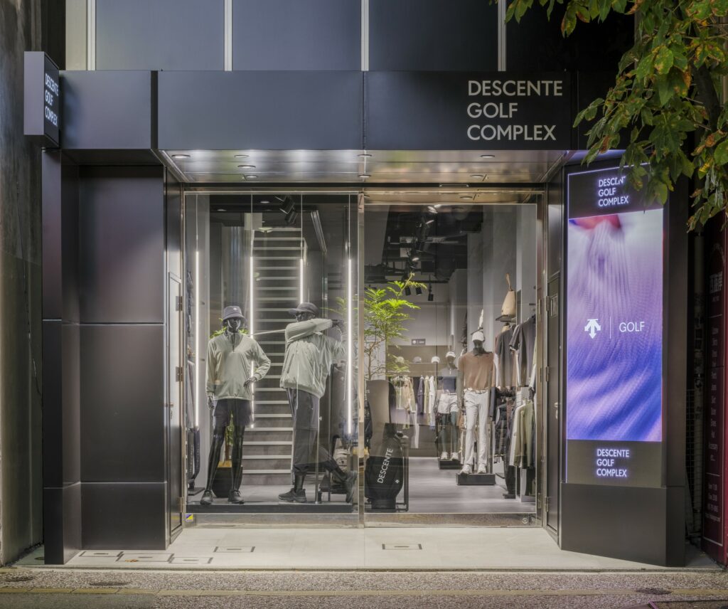 ゴルフの複合業態 第2号店 「DESCENTE GOLF COMPLEX TENJIN」 9月20日に福岡市・天神にオープン - DESCENTE LTD.｜株式会社デサント